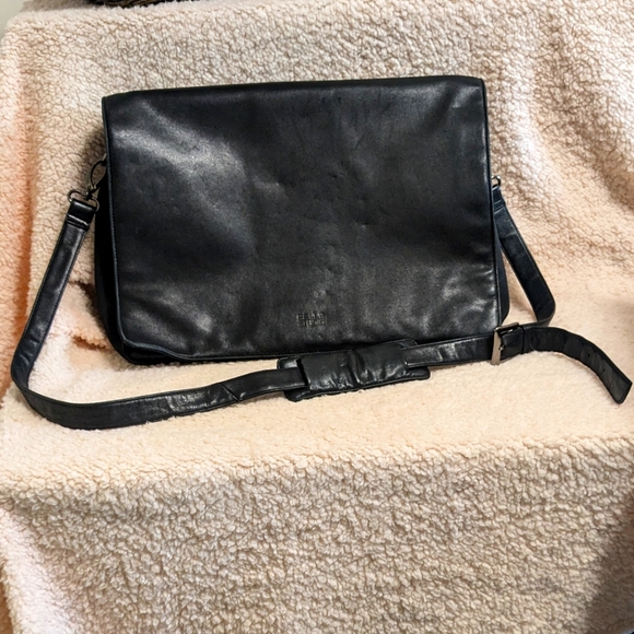 Pelle Studio | Bags | Pelle Studio Laptop Case | Poshmark